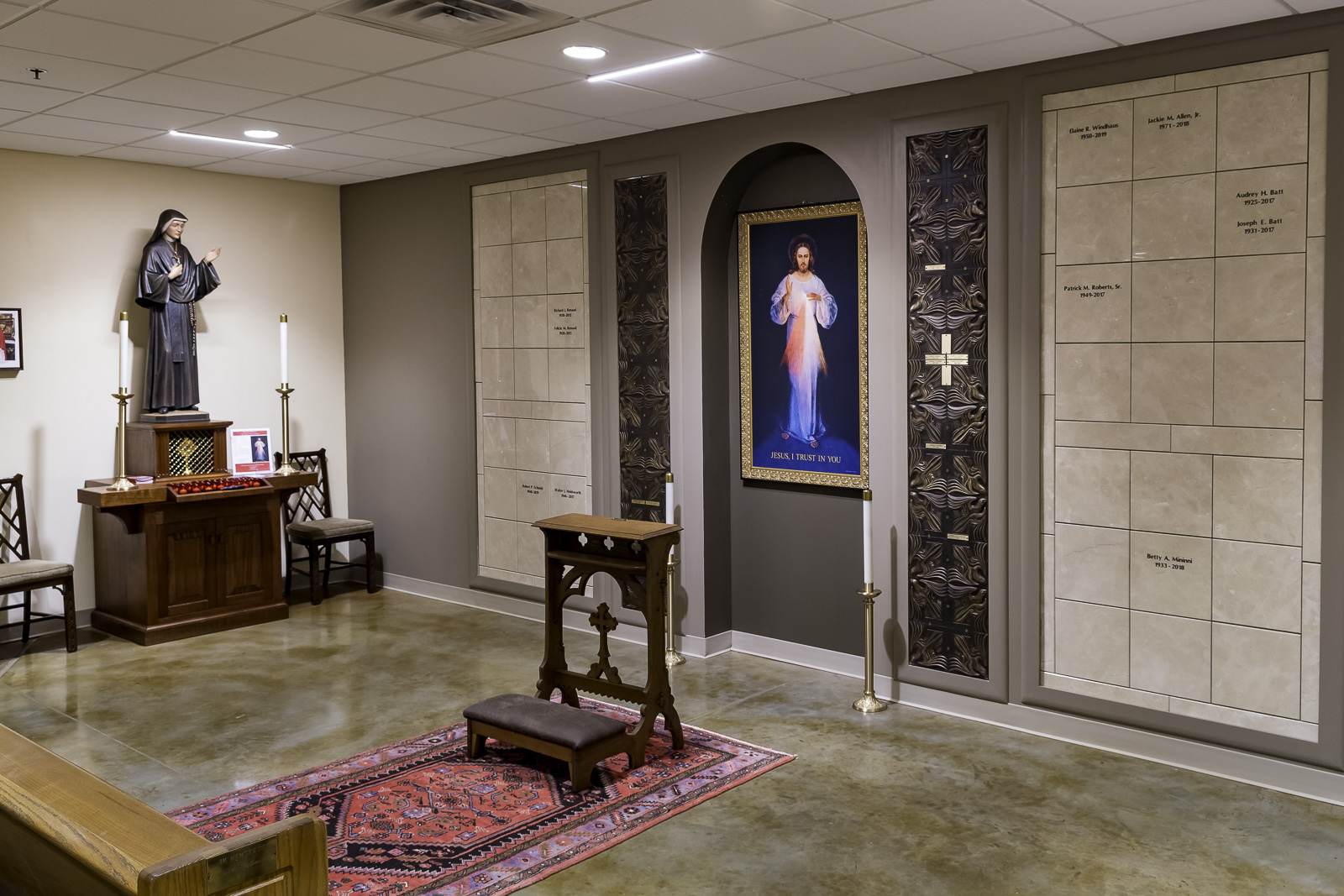 Shrine of the Divine Mercy | Church Tour - Our Lady of the Rosary